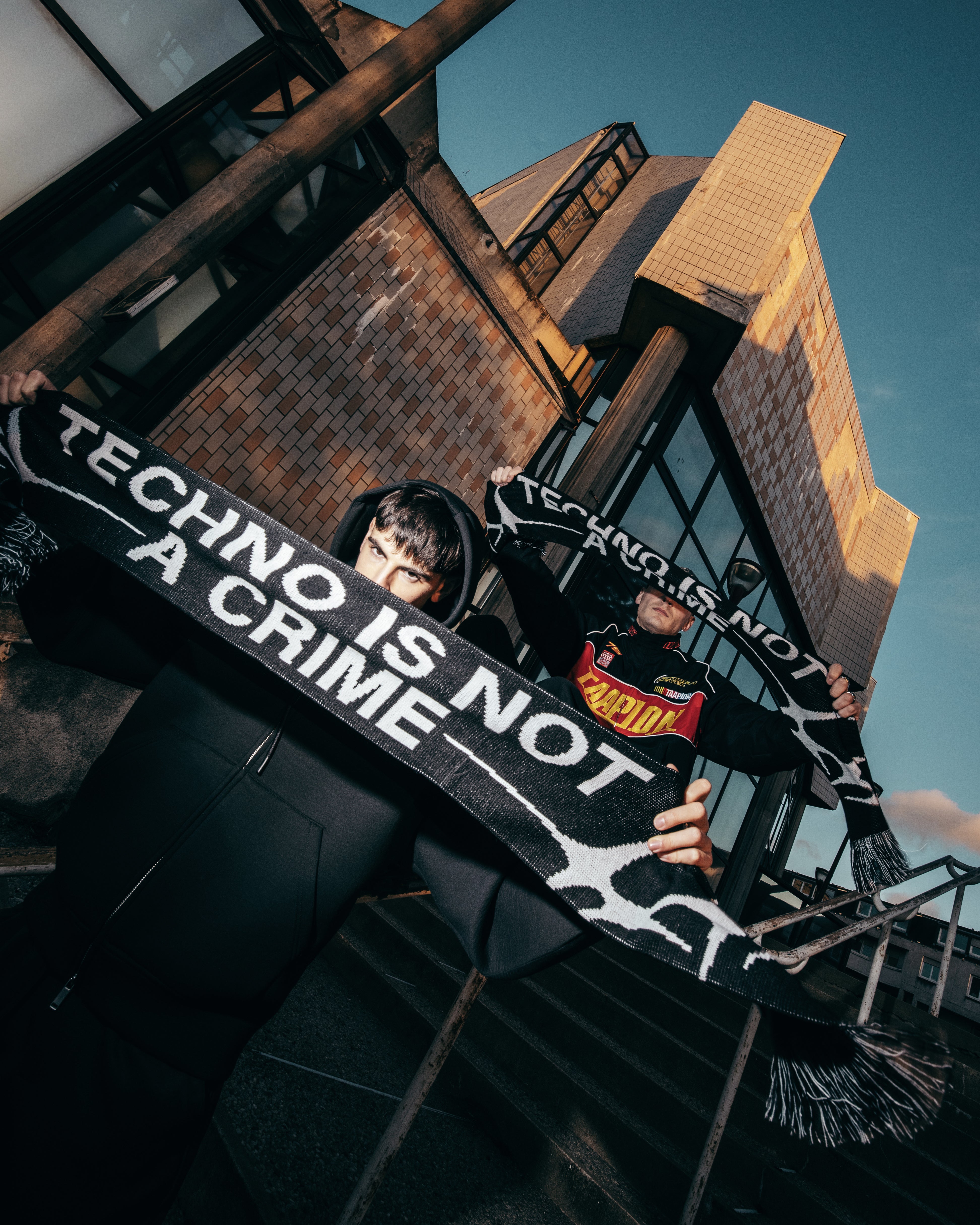 IMPACT TECHNO - MERCH